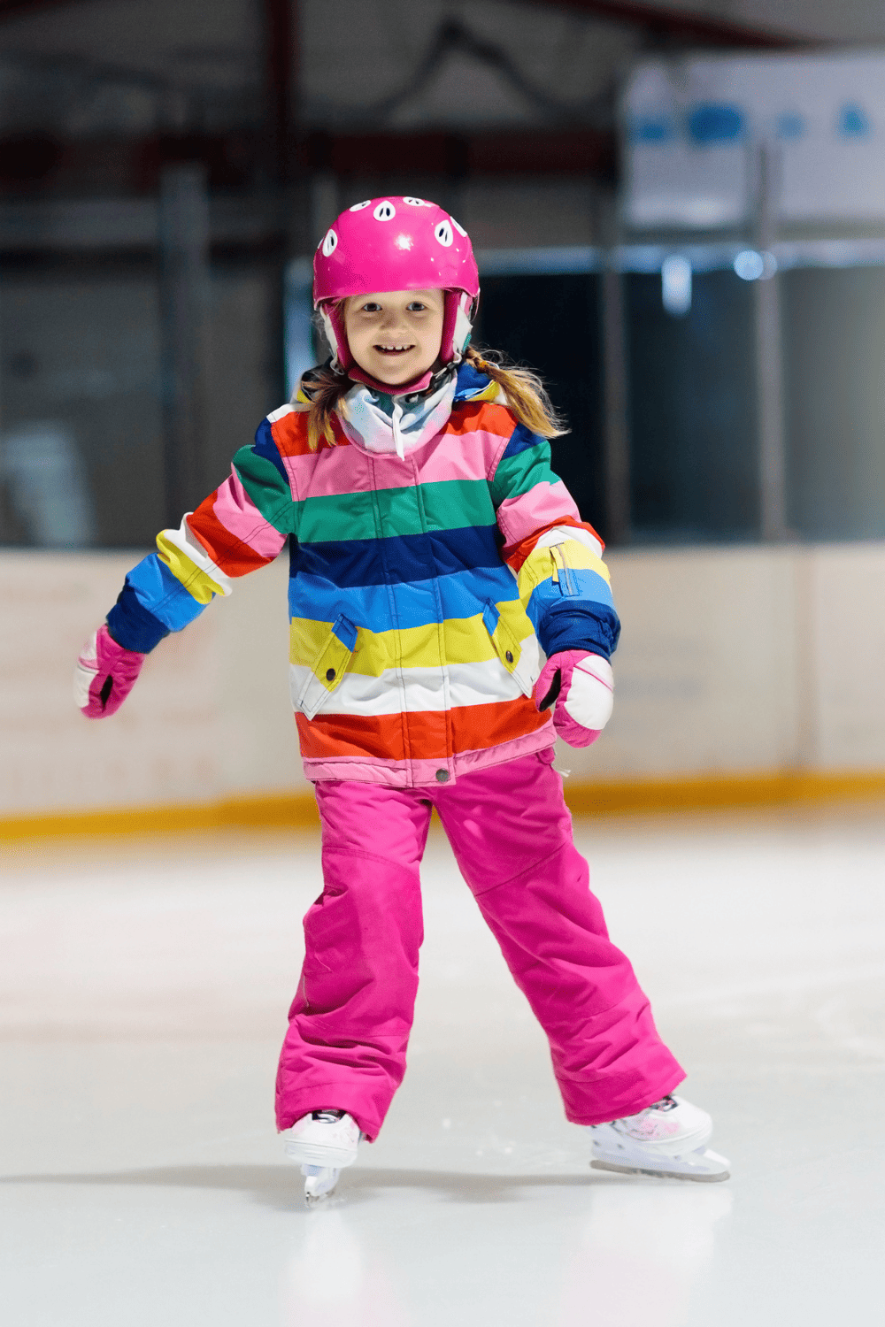 Toddler Ice Skating 101| How to Teach a Toddler to Ice Skate - Maison Ecole